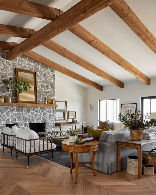 How to Create a Cozy Western Farmhouse Living Room: Tips and Ideas ...